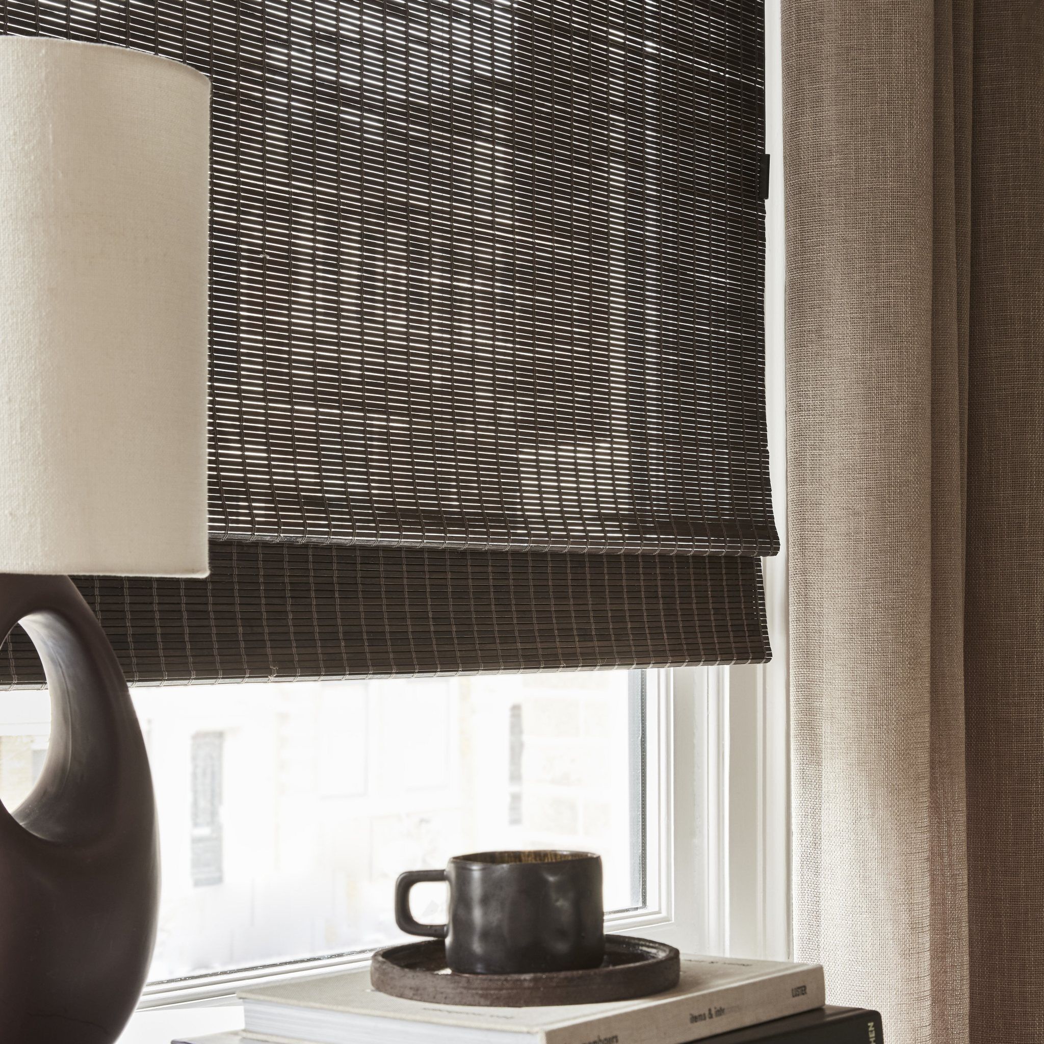 Creëer een natuurlijke look met raamdecoratie